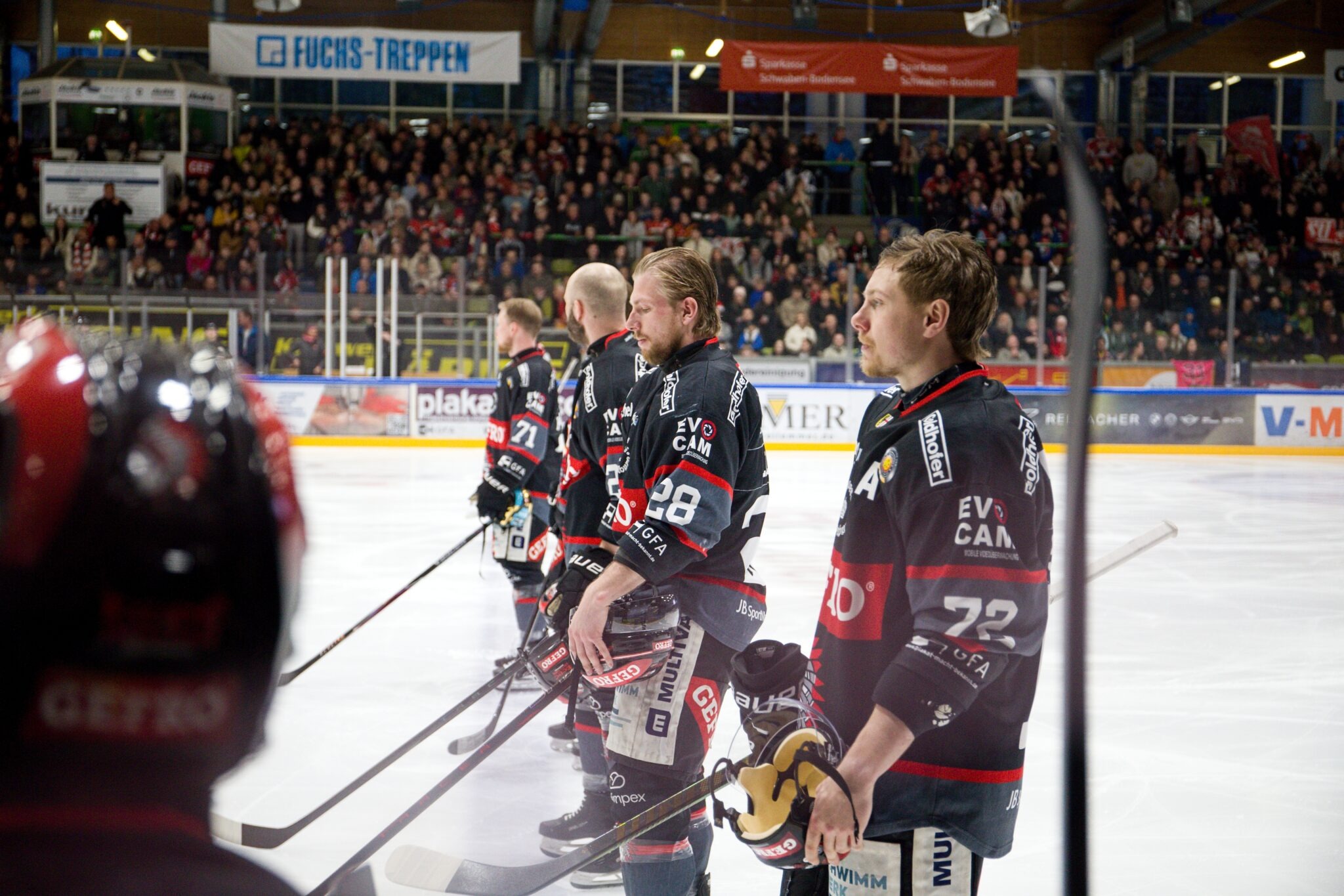 Indians unterliegen zum Auftakt des Finales in Deggendorf - ECDC ...